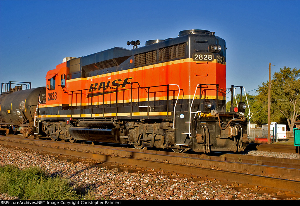 BNSF 2828